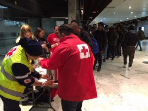 La Croix-Rouge auprès des migrants à Bruxelles - Croix-Rouge de Belgique