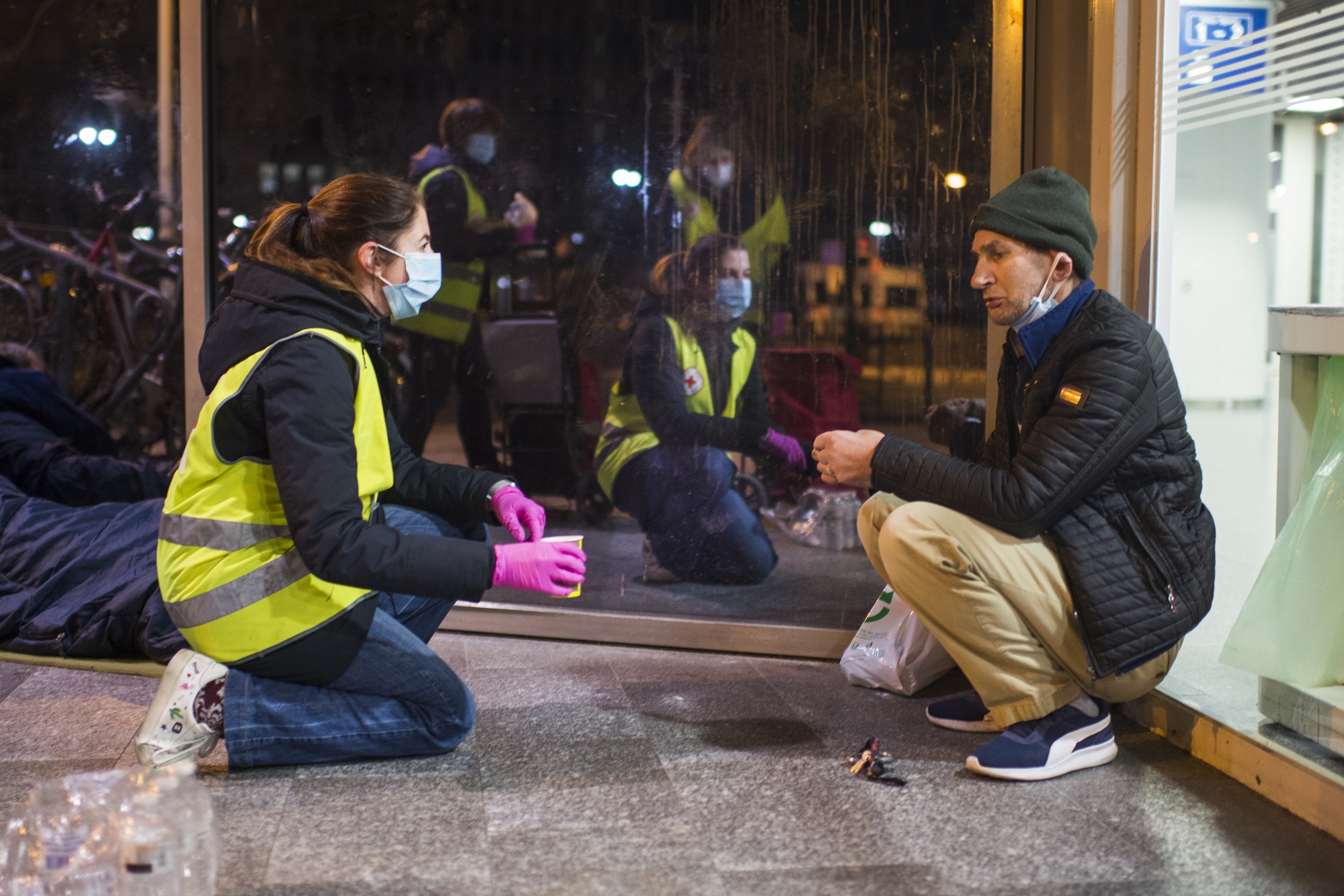 Ensemble, répondons à l'urgence sociale - Croix-Rouge de Belgique