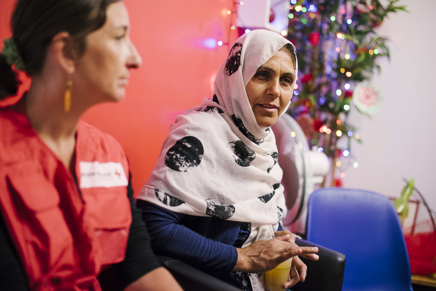 Quel accompagnement la Croix-Rouge offre-t-elle aux femmes migrantes ...